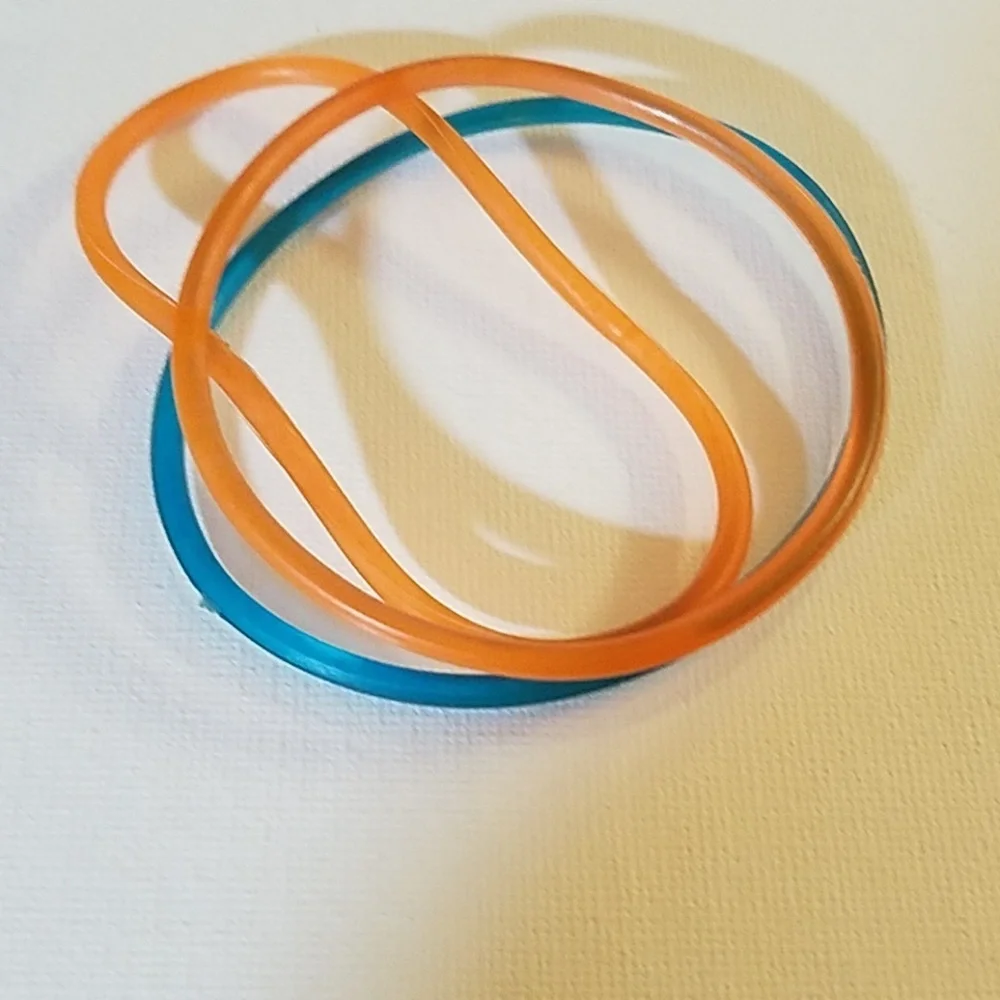 Felt's Fun Finds | Jewelry | Vintage 98s Rubber Bracelets Set Of 3 ...